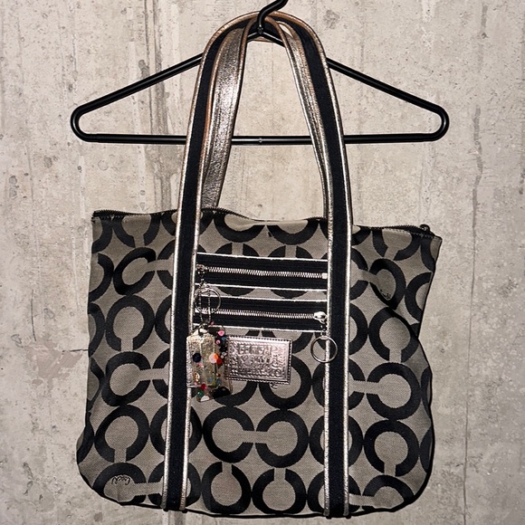 Coach | Bags | Coach Poppy Large Monogram Bag With Confetti Tag And ...